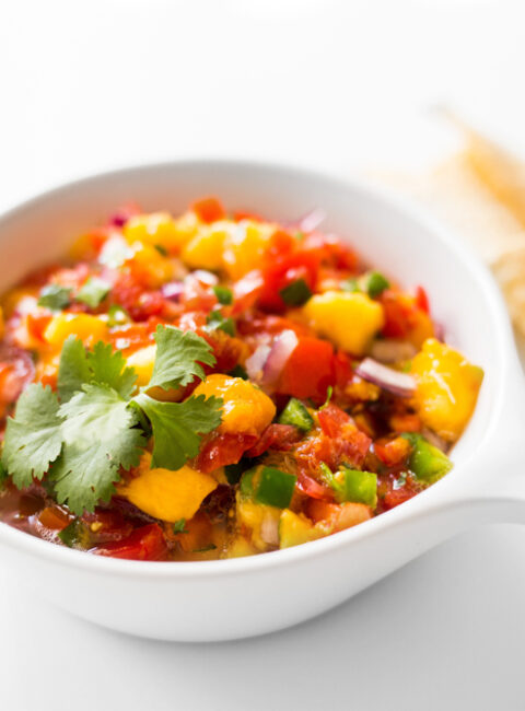 How to Eat Mango: Simple Tips for Enjoying This Fruit